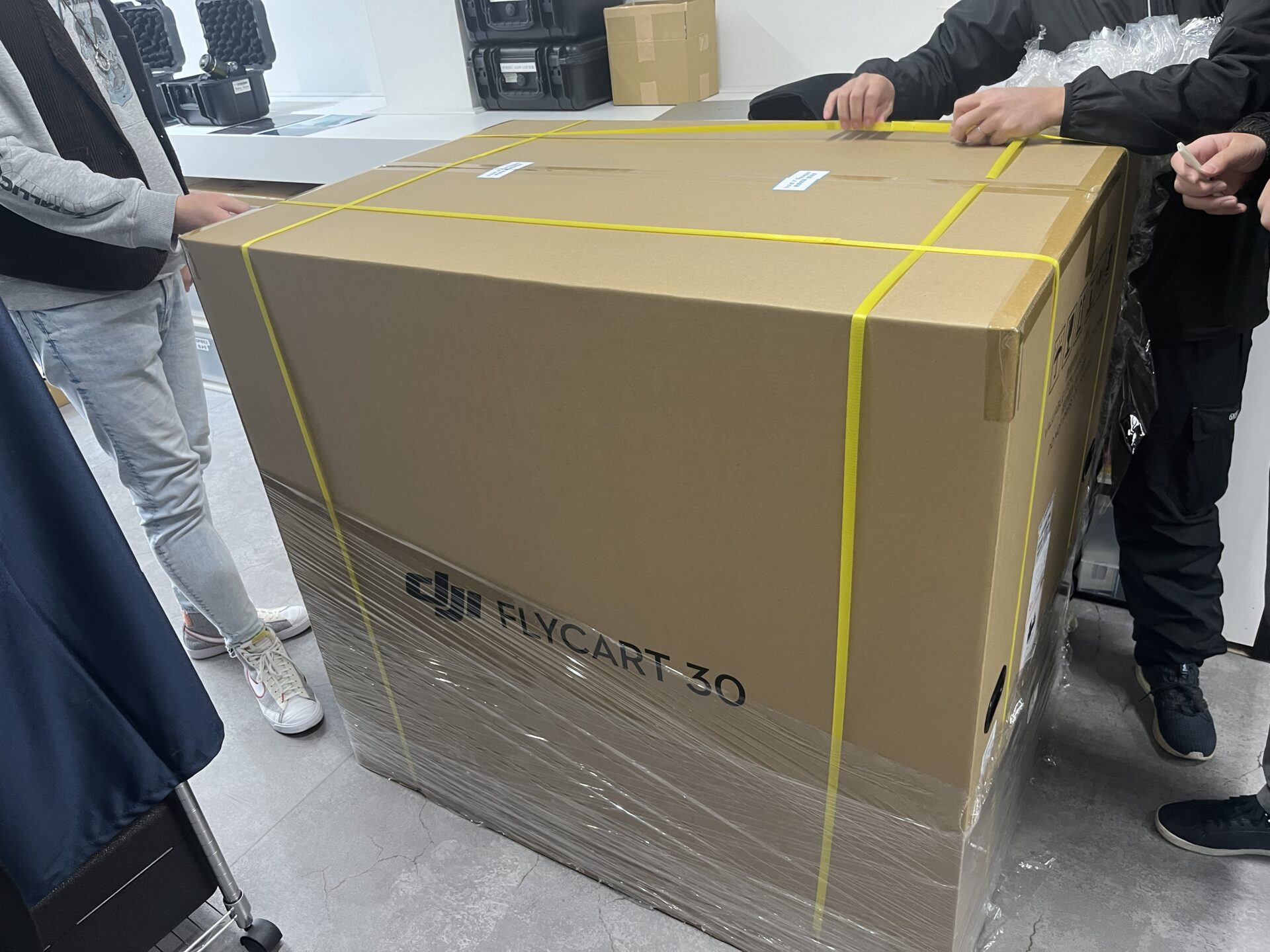 【速報！】DJI認定ストア大阪深空株式会社にDJI FLY CART 30のデモ機が到着しました！！！ - ドローン国家資格取得｜DJI認定ストア大阪